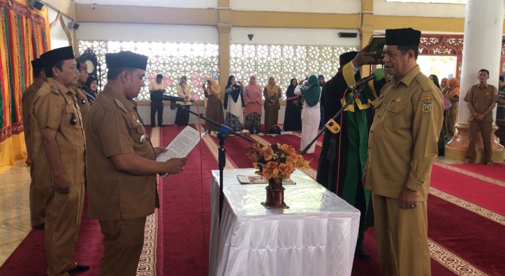 Amirullah S Sos Dilantik Sebagai Mukim Putroe Phang, Semua Keuchik Jadi ...
